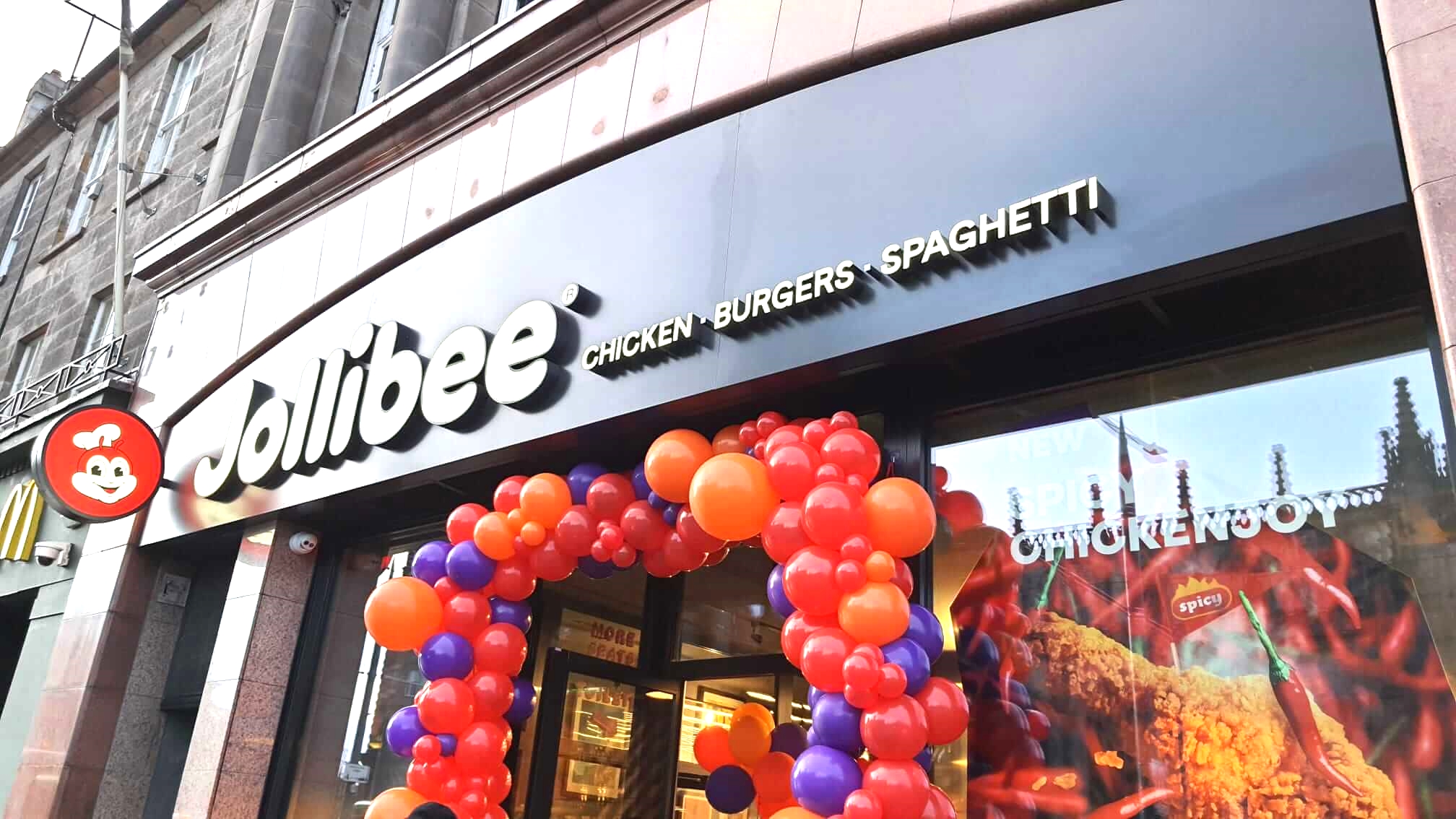 Jollibee in Edinburgh - Signature Food and What To Order